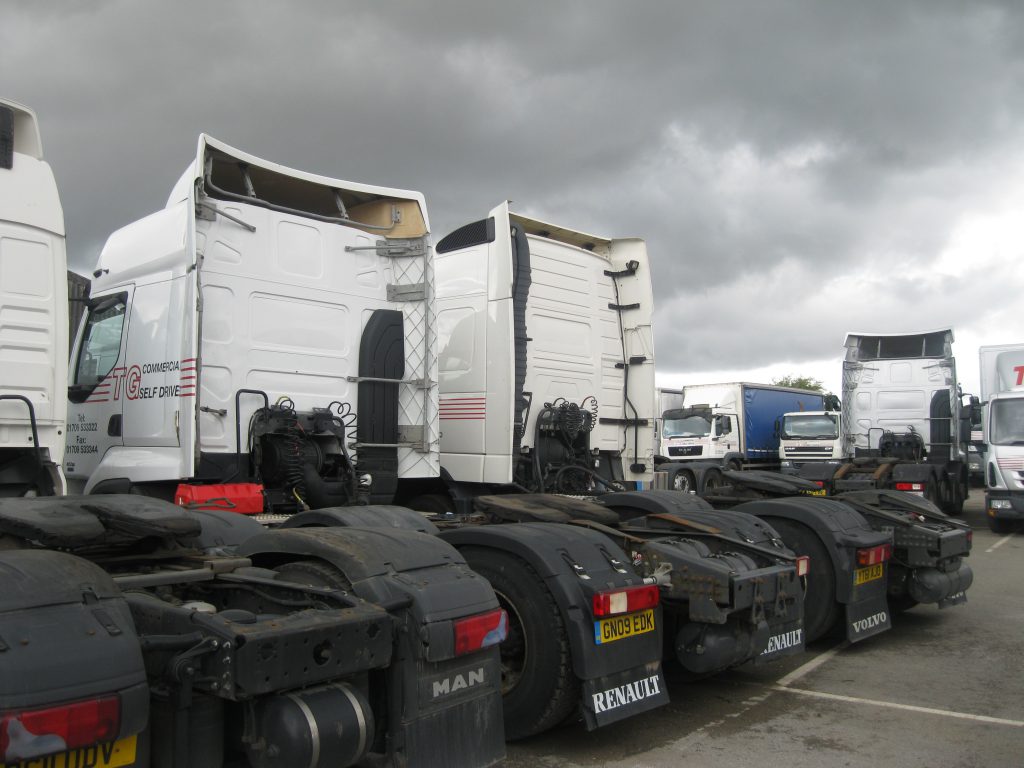 Things You Should Know When Renting a Lorry - T G Commercials